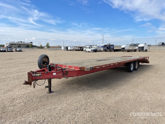 2015 Trailtech 25 ft T/A Equipment Trailer | Ritchie Bros. Auctioneers