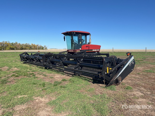 2002 Prairie Star 4940 36 ft Swather Windrower | Ritchie Bros. Auctioneers