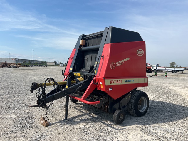 Kverneland Vicon RV1601 Round Baler | Ritchie Bros. Auctioneers