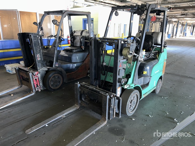 2021 Mitsubishi FGC25N4 5000 lb Chariot élévateur à pneus gonflés ...