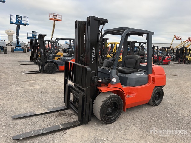 2008 Toyota 7FDU35 8000 lb Pneumatic Tire Forklift | Ritchie Bros ...