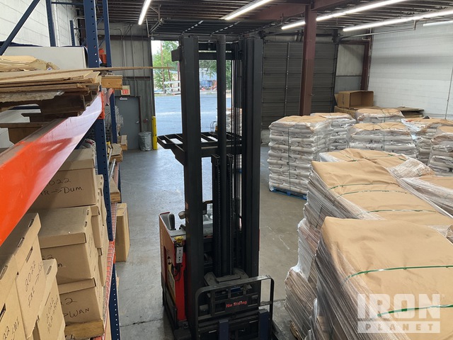 2001 Raymond R45TT-M 4500 lb Electric Forklift in Forestville, Maryland ...