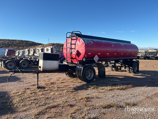 1977 Timpte 121C 5200 gal 2/Axle Pup Tanker Trailer | Ritchie Bros ...