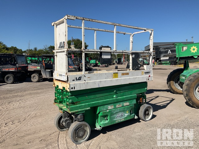 2015 JLG 2032ES Electric Scissor Lift in Orlando, Florida, United ...
