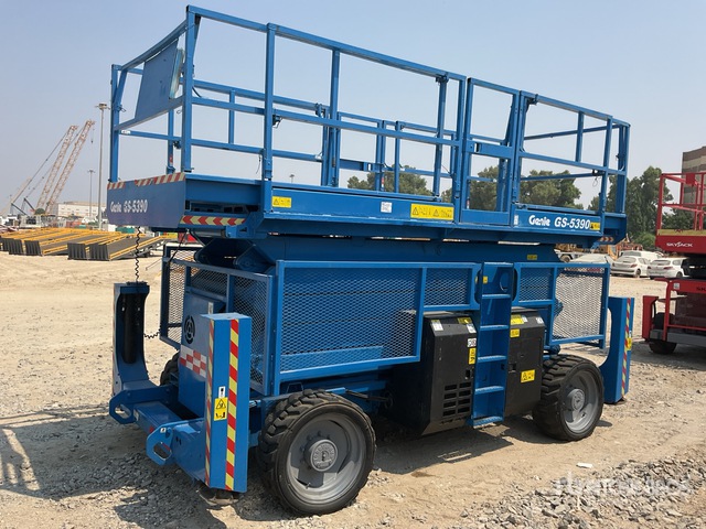 2015 Genie GS5390 4x4 Diesel Scissor Lift | Ritchie Bros. Auctioneers