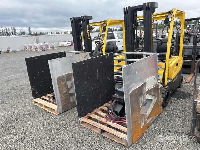 2018 Hyster J40XN 1500 lb Electric Forklift | Ritchie Bros. Auctioneers