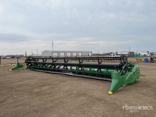 2009 John Deere 635F 35 ft Flex Combine Header | Ritchie Bros. Auctioneers