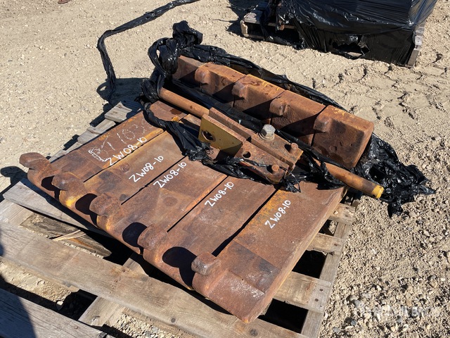 Quantity of Pipelayer Counterweights | Ritchie Bros. Auctioneers