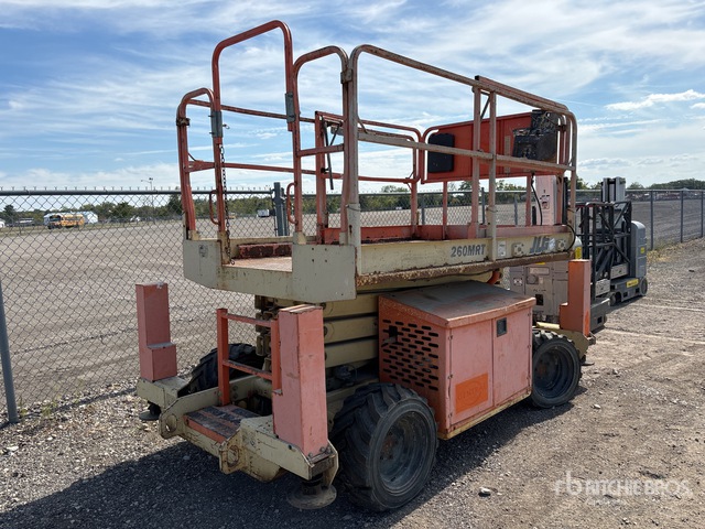 2007 JLG 260MRT 4x4 LPG Scissor Lift | Ritchie Bros. Auctioneers