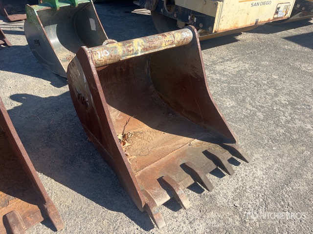 36 in Digging Bucket | Ritchie Bros. Auctioneers
