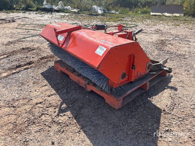 Kubota L2062B 60 in 3-Point Broom | Ritchie Bros. Auctioneers
