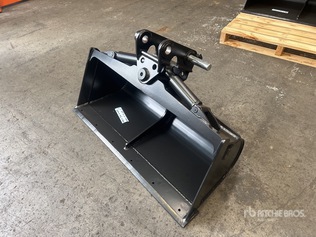Robur RTB3 1200 mm Q/C Hydraulic Tilting Excavator Bucket - Fits 3 Ton ...