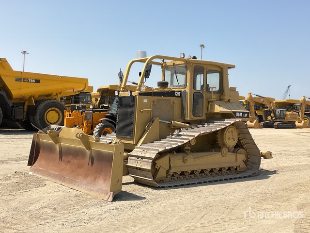 2000 Cat D6M LGP Crawler Dozer | Ritchie Bros. Auctioneers