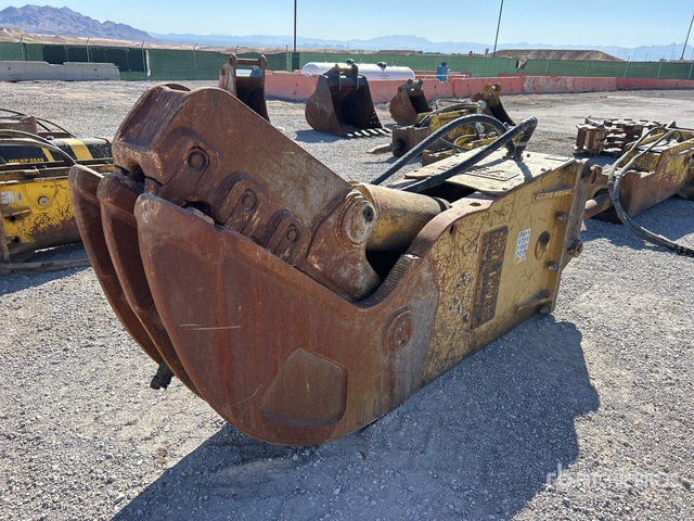 44 in Demolition Shear | Ritchie Bros. Auctioneers