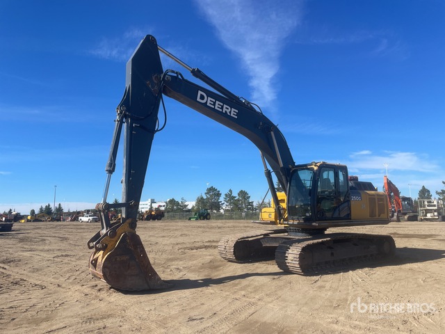 2012 John Deere 250G LC Tracked Excavator | Ritchie Bros. Auctioneers