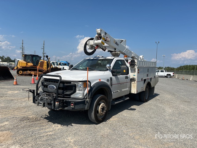 Altec AT37G 37 ft on 2020 Ford F-550 XL 4x2 Bucket Truck | Ritchie Bros ...