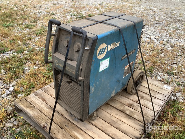 2016 Miller Millermatic 212 160 A Mobile MIG Electric Welder | Ritchie ...