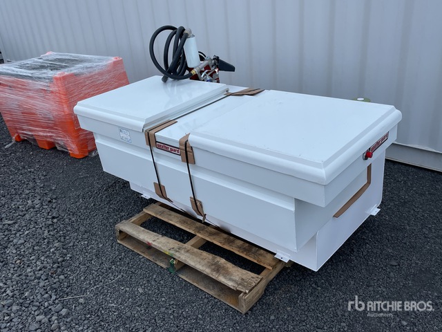 Weather Guard Cross Box w/ Fuel Tank | Ritchie Bros. Auctioneers