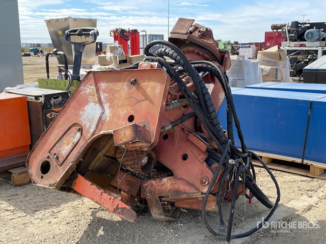 Dennis Processor Attachment 24 in DP550B Pull-Through Delimber ...