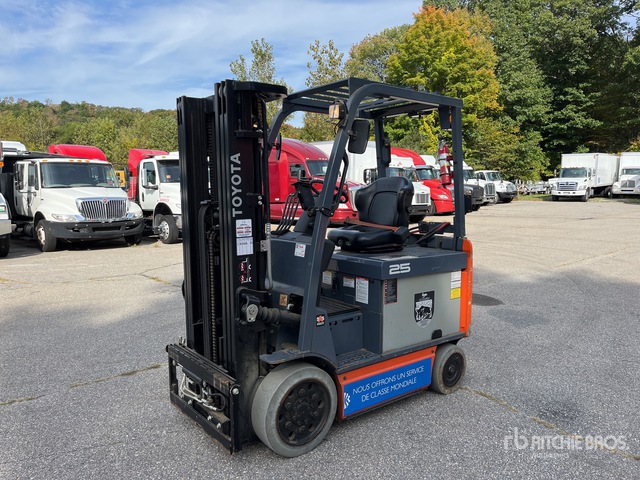 2018 Toyota 8FBCHU25 4850 lb Electric Forklift | Ritchie Bros. Auctioneers