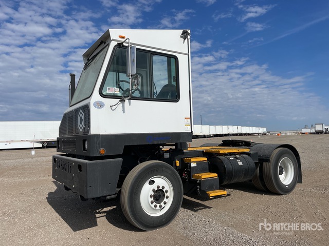 2022 Capacity TJ5000 4x2 Spotter Truck | Ritchie Bros. Auctioneers