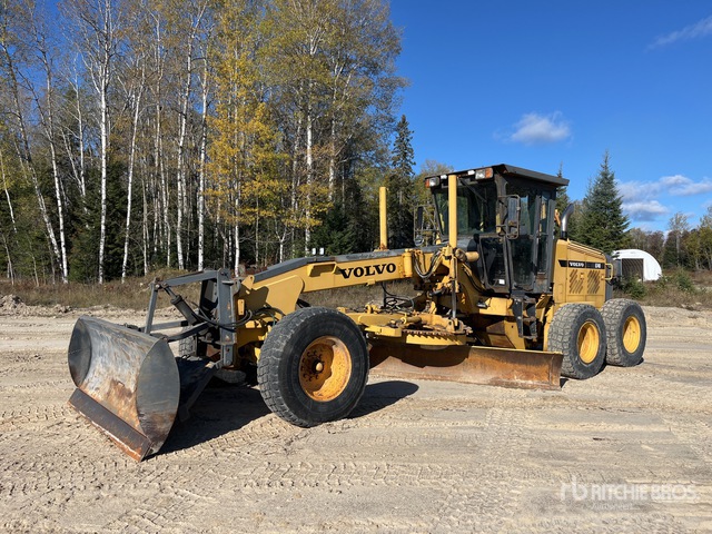 2002 Volvo G740 VHP Niveleuse motorisé | Ritchie Bros. Auctioneers