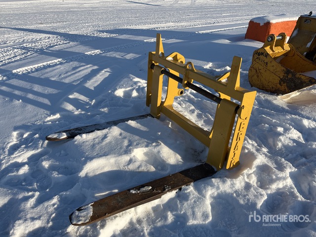 48 in Fourches pour rétrocaveuse | Ritchie Bros. Auctioneers