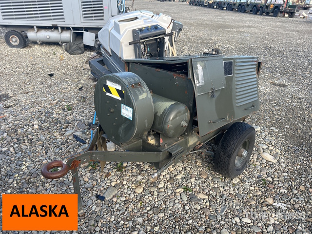 1994 U. S Air Force 7MC2A 15 cfm Mobile Air Compressor | Ritchie Bros ...
