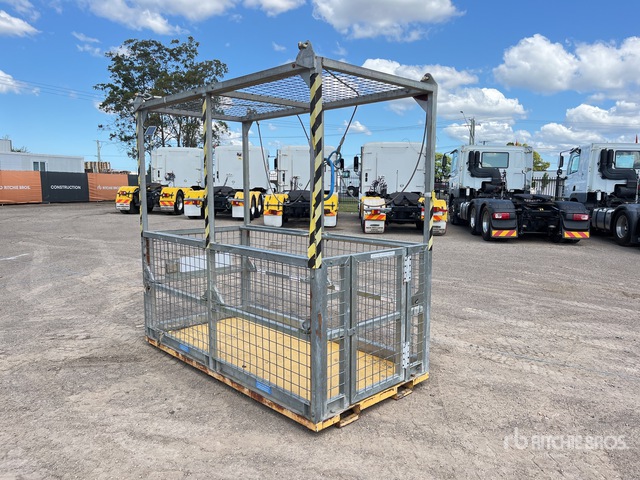 2016 East West Engineering 6 Person Crane Lifting Cage | Ritchie Bros ...