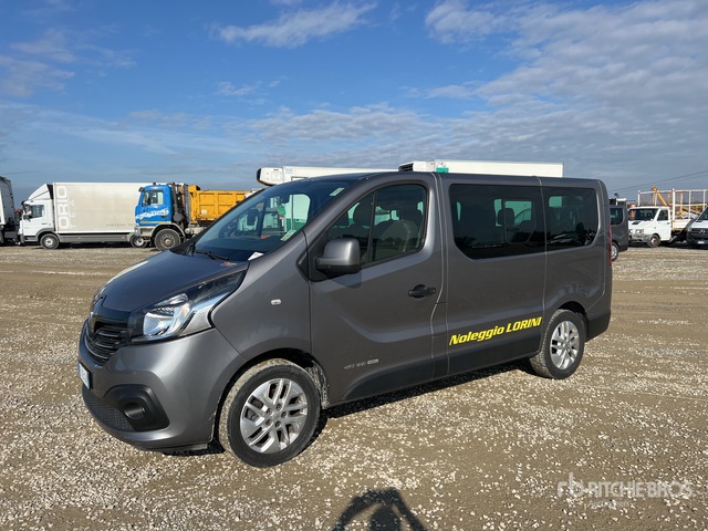 2017 Renault Trafic 9-Seat Mini Autobus | Ritchie Bros. Auctioneers