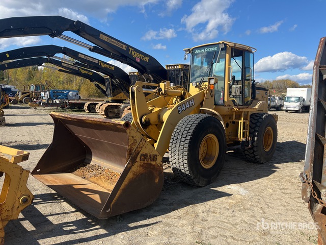 1998 John Deere 544H Wheel Loader | Ritchie Bros. Auctioneers
