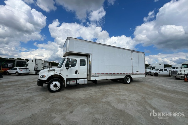2018 Freightliner M2 106 4x2 Extended Cab Van Truck | Ritchie Bros ...