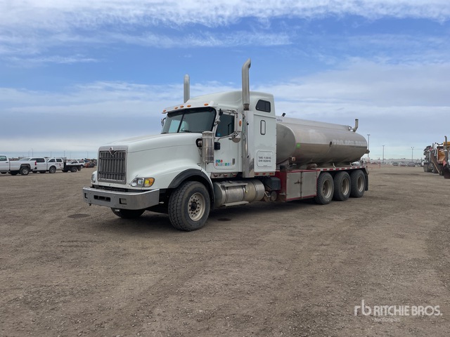 2013 International 5900i 8x6 Sleeper Tanker Truck | Ritchie Bros ...