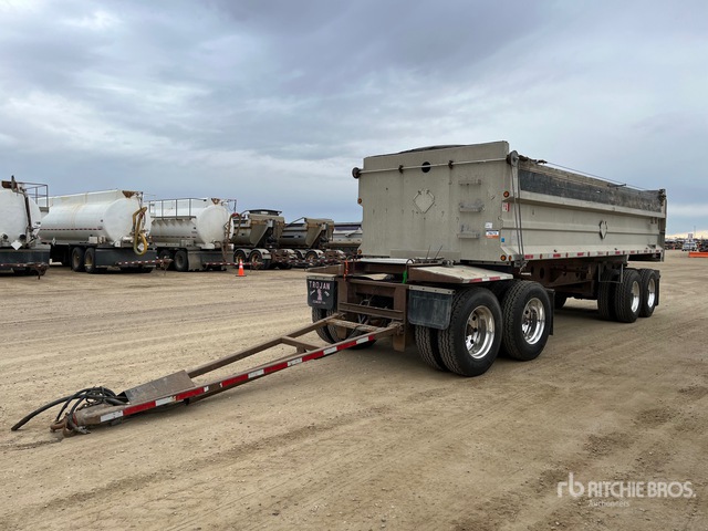 2005 Trojan Comm 26 ft Quad/A Pup Dump Trailer | Ritchie Bros. Auctioneers