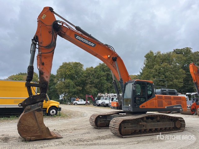 2019 Doosan DX420LC-5 Tracked Excavator | Ritchie Bros. Auctioneers