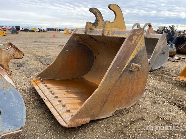 WBM 72 in Q/C Cleanup Excavator Bucket - Fits 336 | Ritchie Bros ...