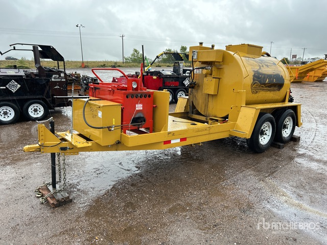 2023 Seal-Rite SR 700XP Sealcoat Spray Trailer | Ritchie Bros. Auctioneers