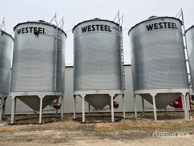 Westeel 1505 +/- 3300 bu 5 Ring Hopper Grain Bin | Ritchie Bros ...