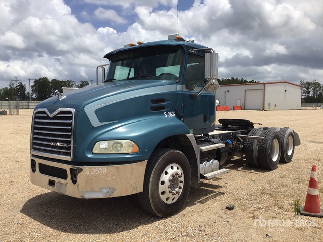 2016 Mack CXU613 6x4 T/A Day Cab Truck Tractor | Ritchie Bros. Auctioneers