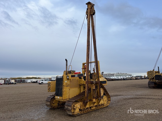 1999 Cat 561M Pipelayer | Ritchie Bros. Auctioneers