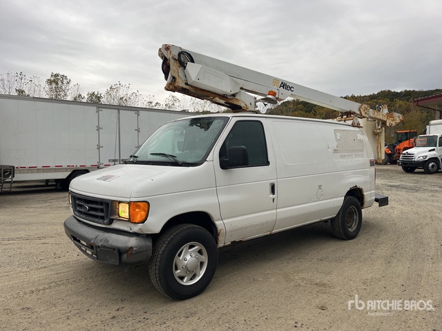 2007 Altec AT200AV 30 ft on 2007 Ford E350 4x2 Van Mounted Aerial Lift ...