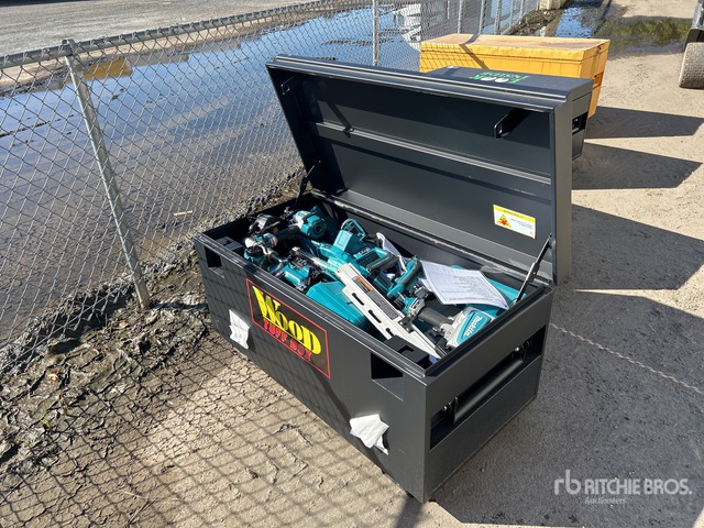 Makita 25 pc Power Tool Set w/ 48 in Job Site Box | Ritchie Bros ...