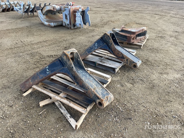 Outriggers and Stabilizers - Fits WBM Log Grapple | Ritchie Bros ...