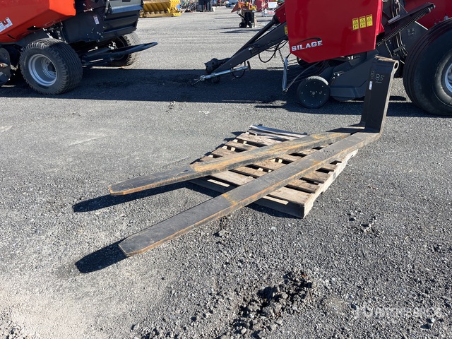 Quantity of (2) 96 in Fork Tines | Ritchie Bros. Auctioneers