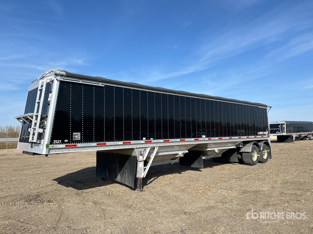 2021 Lode King Distinction 40 ft T/A Grain Trailer | Ritchie Bros. Auctioneers