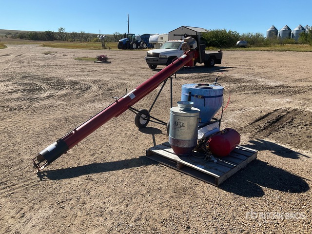 Graham Seed Treater 7 in x 12 ft Grain Auger | Ritchie Bros. Auctioneers