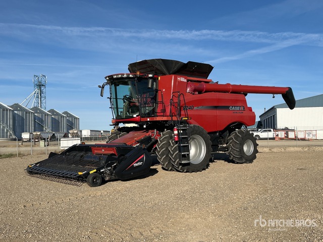 2016 Case IH 8240 Combine Harvester | Ritchie Bros. Auctioneers