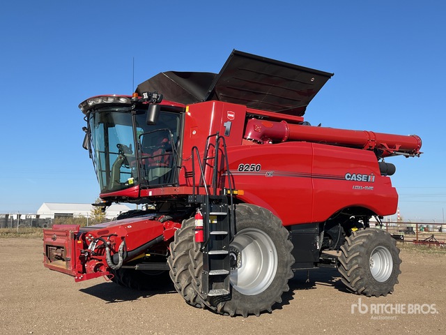 2020 Case IH 8250 4x4 Combine Harvester | Ritchie Bros. Auctioneers