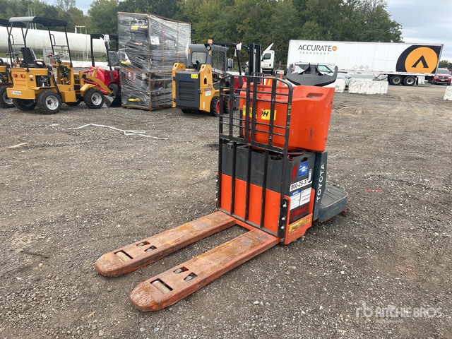 2021 Toyota 8HBE30 6000 lb Electric Transpalette | Ritchie Bros ...