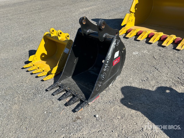 Teran BKT41624 24 in 0.26 cyd Digging Backhoe Rear Bucket - Fits Cat ...